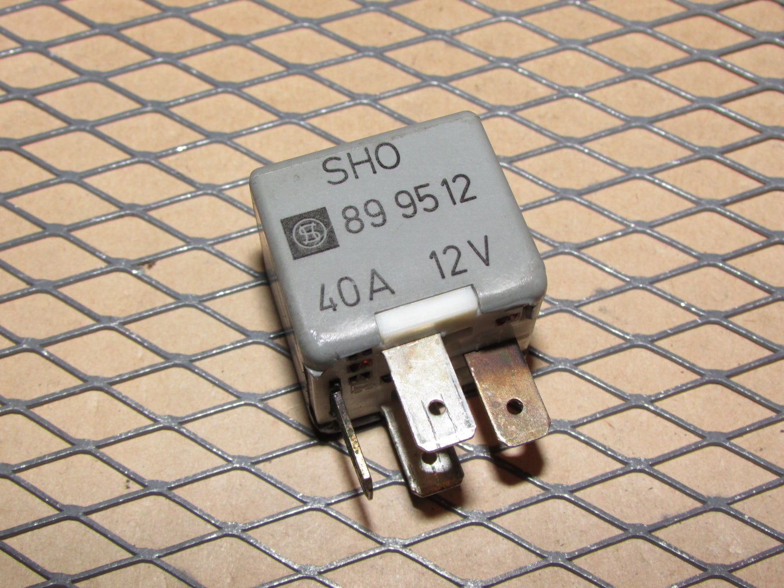 Audi & Volkswagen Relay (214) 443 951 253K – Autopartone.com