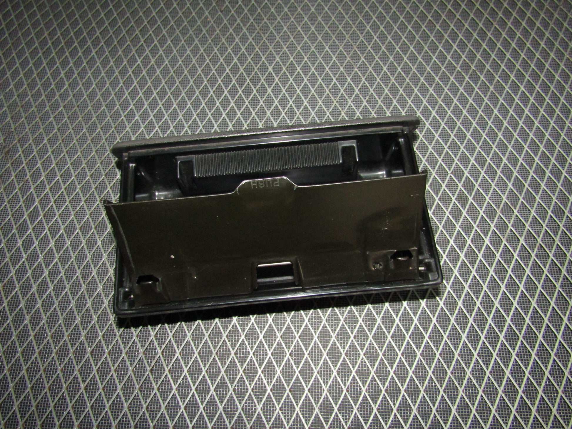 92-96 Toyota Camry Sedan OEM Front Ash Tray – Autopartone