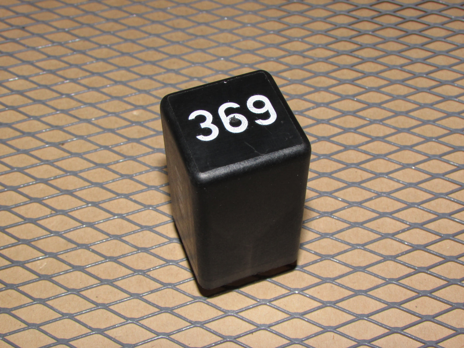 Audi & Volkswagen Relay (369) 4A0 951 253 – Autopartone