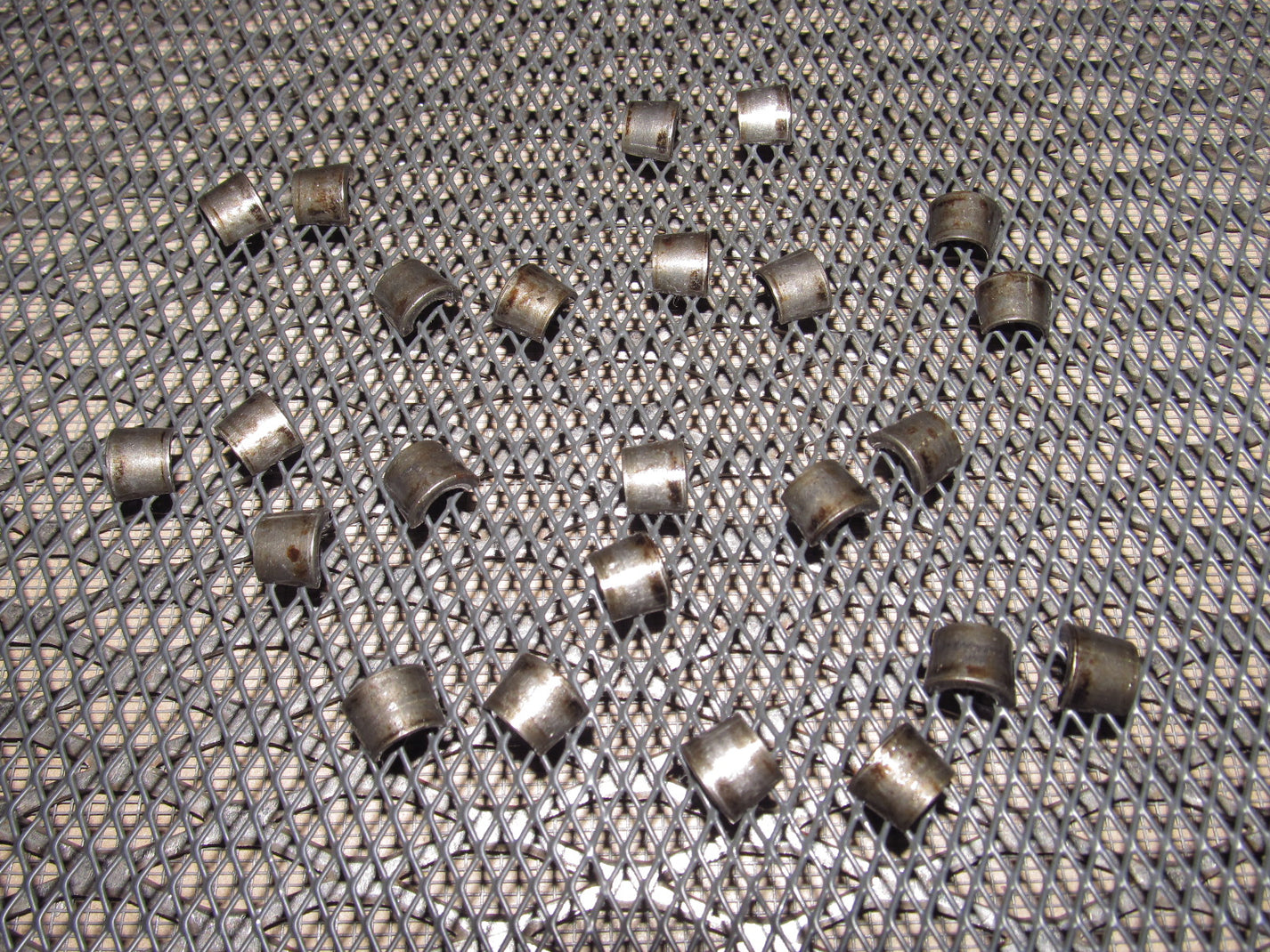 72 73 Datsun 240z OEM Engine Valve Collet Lock Keeper Set - E88 ...