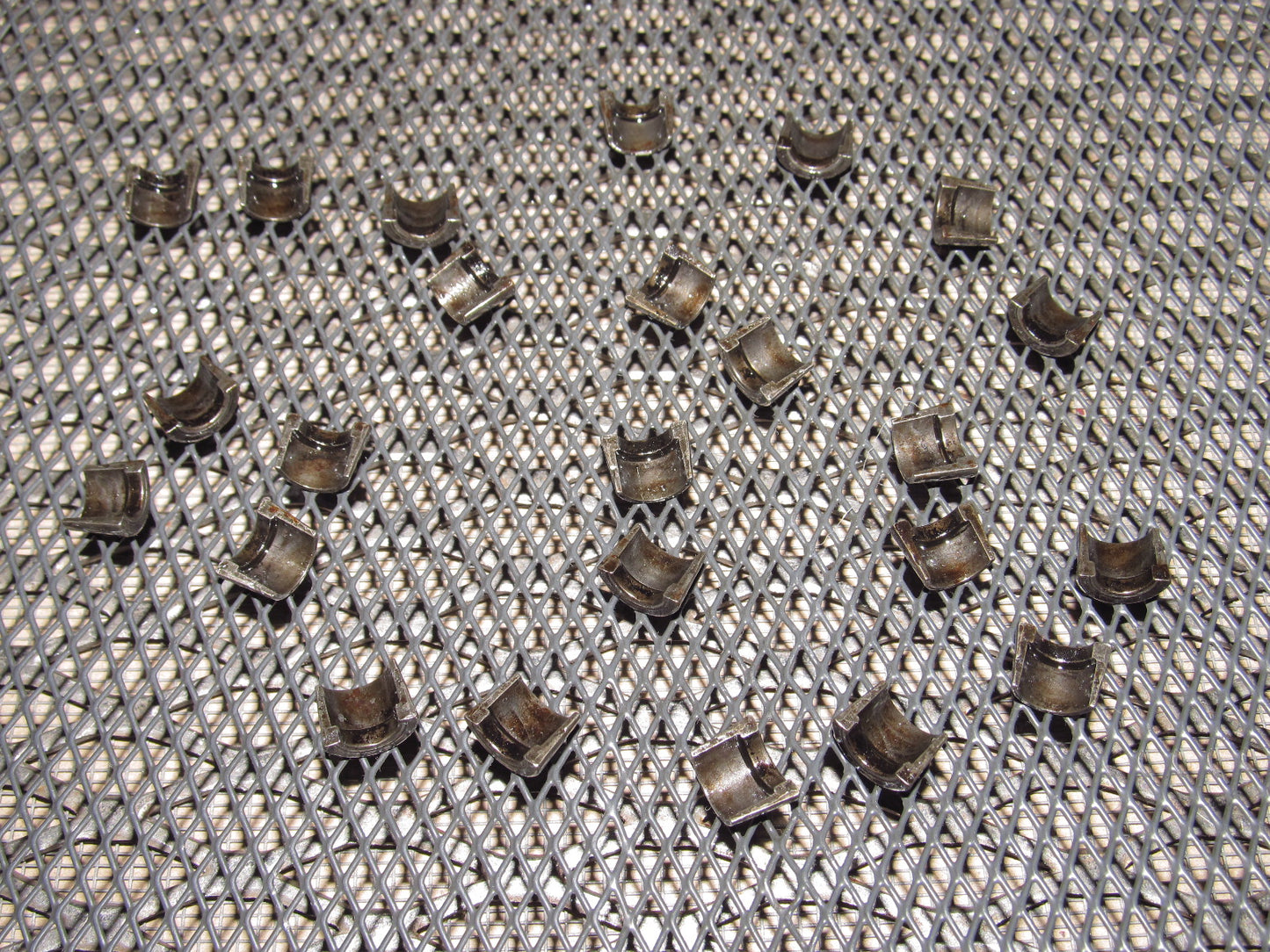 72 73 Datsun 240z OEM Engine Valve Collet Lock Keeper Set - E88 ...