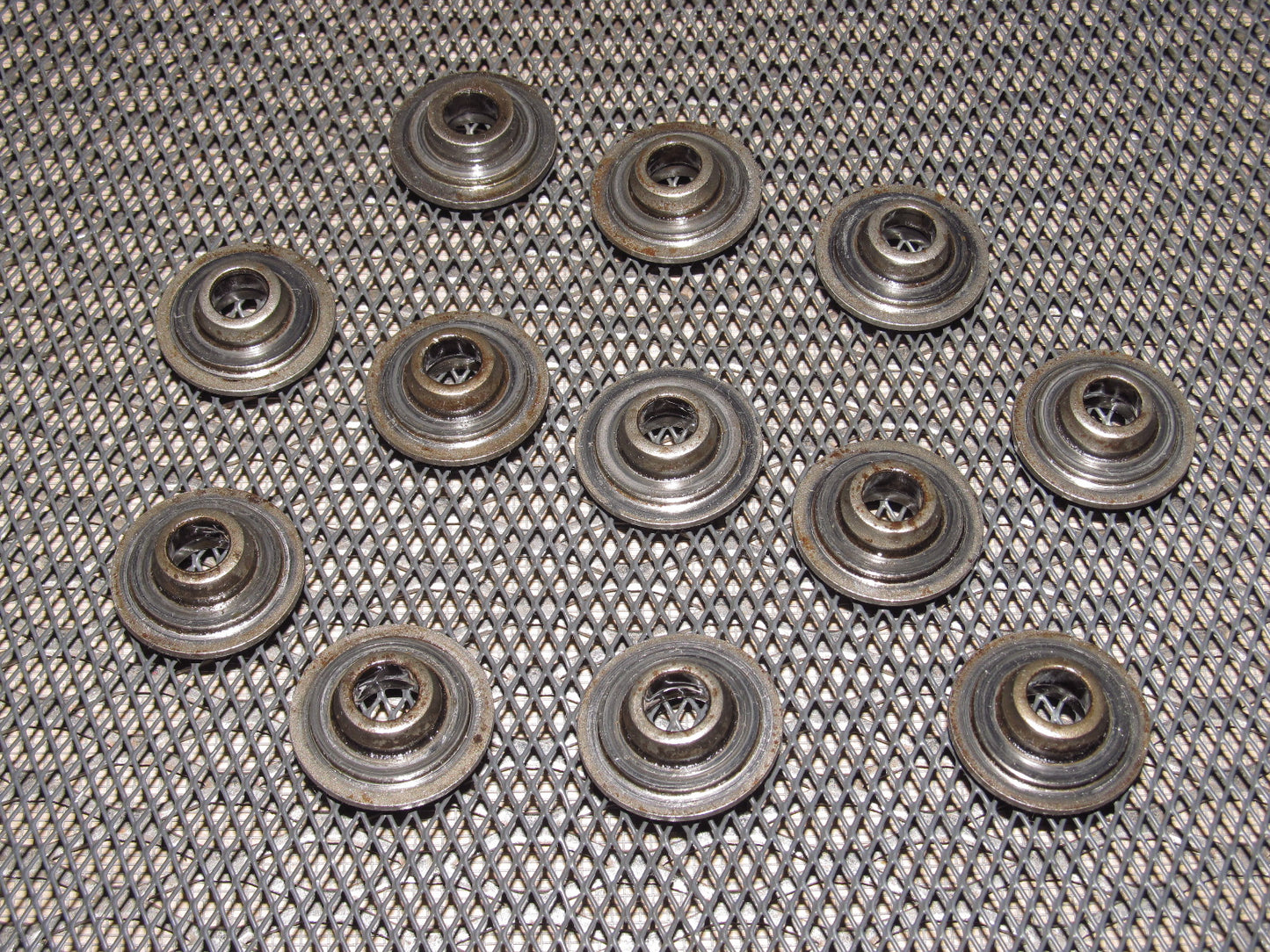 72 73 Datsun 240z OEM E88 Engine Valve Seat Valve Spring Retainer Set ...