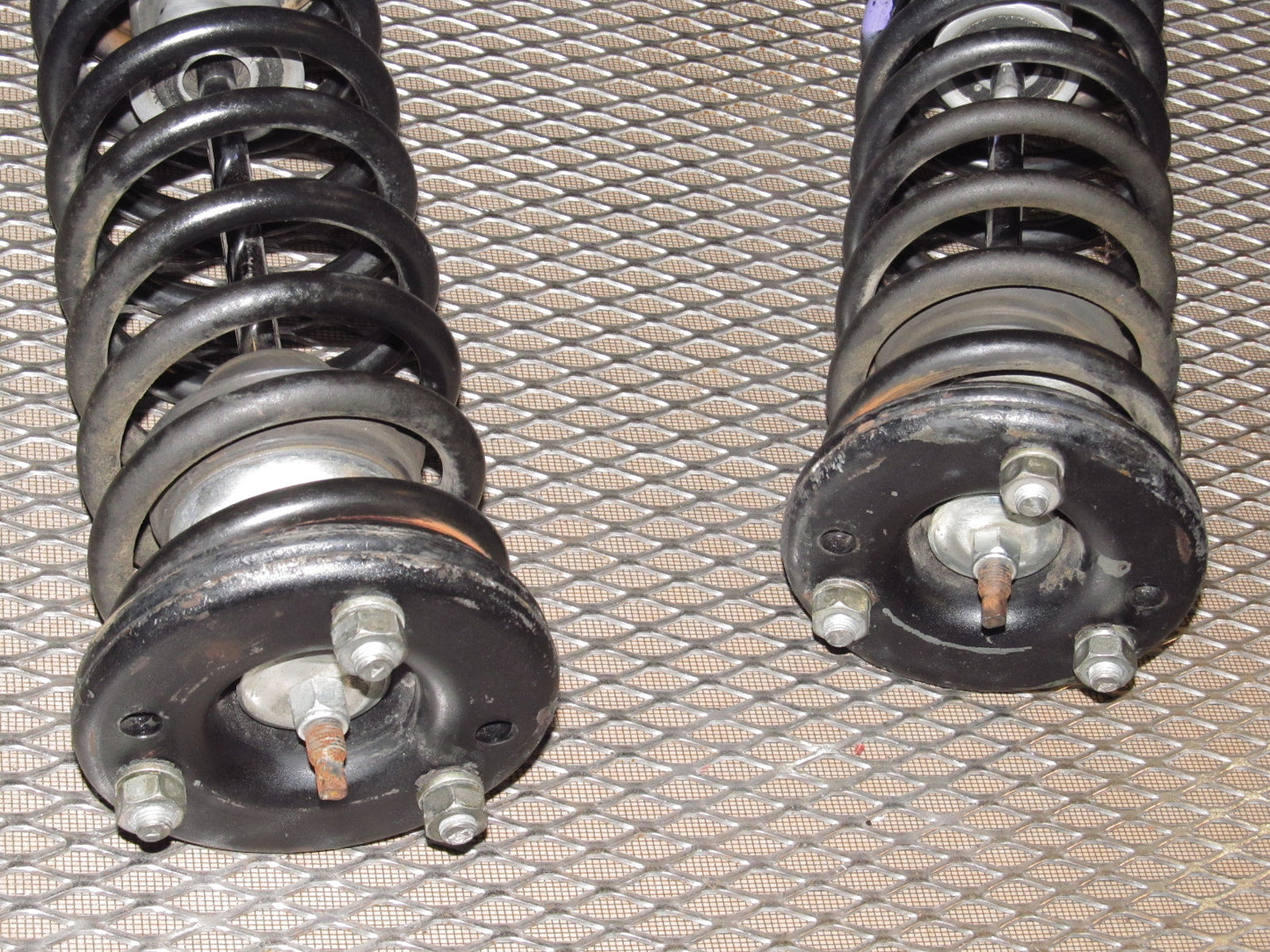 79 80 Datsun 280zx OEM Rear Spring & Shock Tower Assembly – Autopartone.com