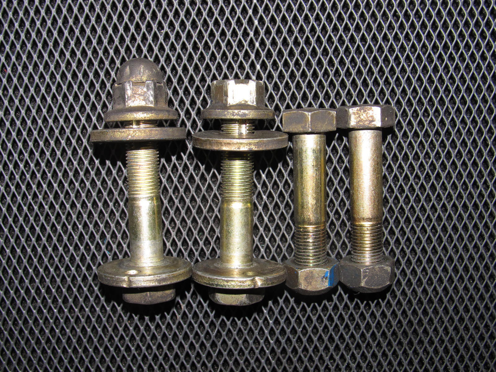 90-96 Nissan 300zx OEM Control Arm Alignment Bolt - Rear – Autopartone