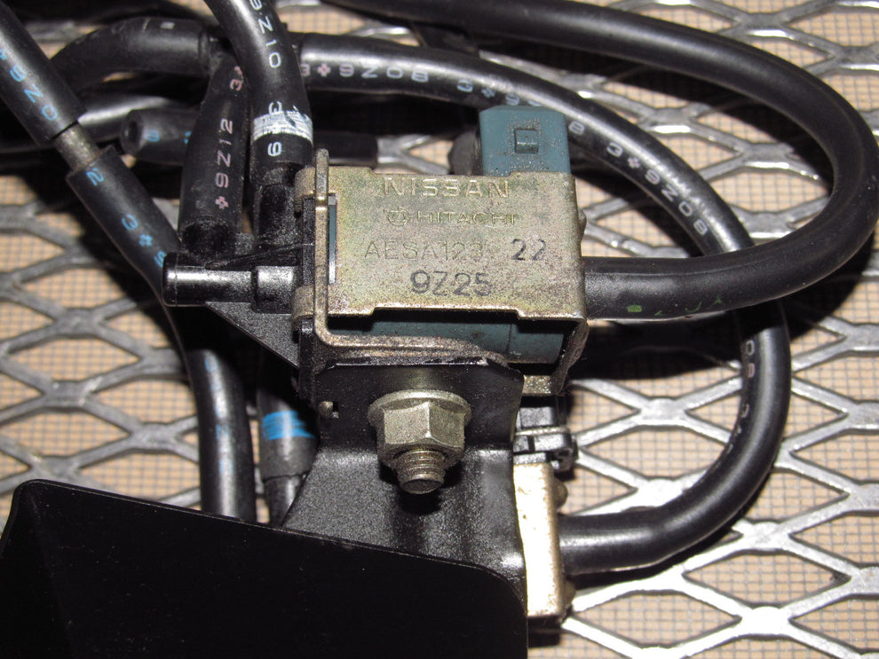 90-96 Nissan 300zx OEM VSV Vacuum Valve - Twin Turbo – Autopartone.com