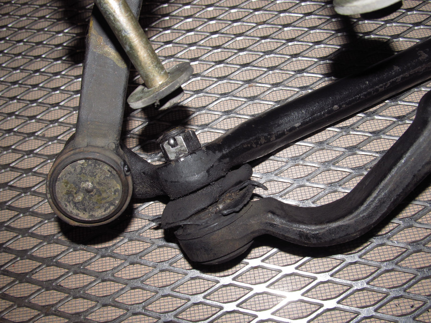 81-83 Mazda RX7 OEM Manual Steering Rack – Autopartone
