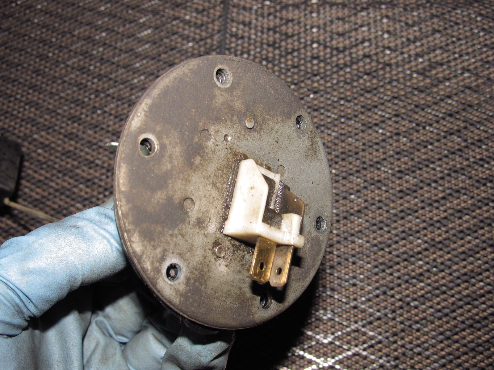 81-83 Mazda RX7 OEM Fuel Sending Unit – Autopartone.com