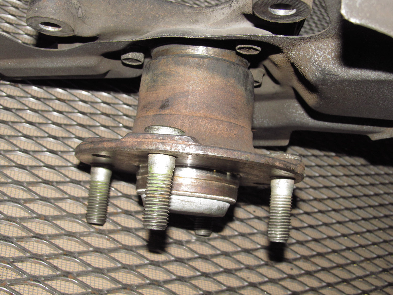 94 95 96 97 Mazda Miata OEM Front Wheel Hub & Spindle Assembly - Left ...