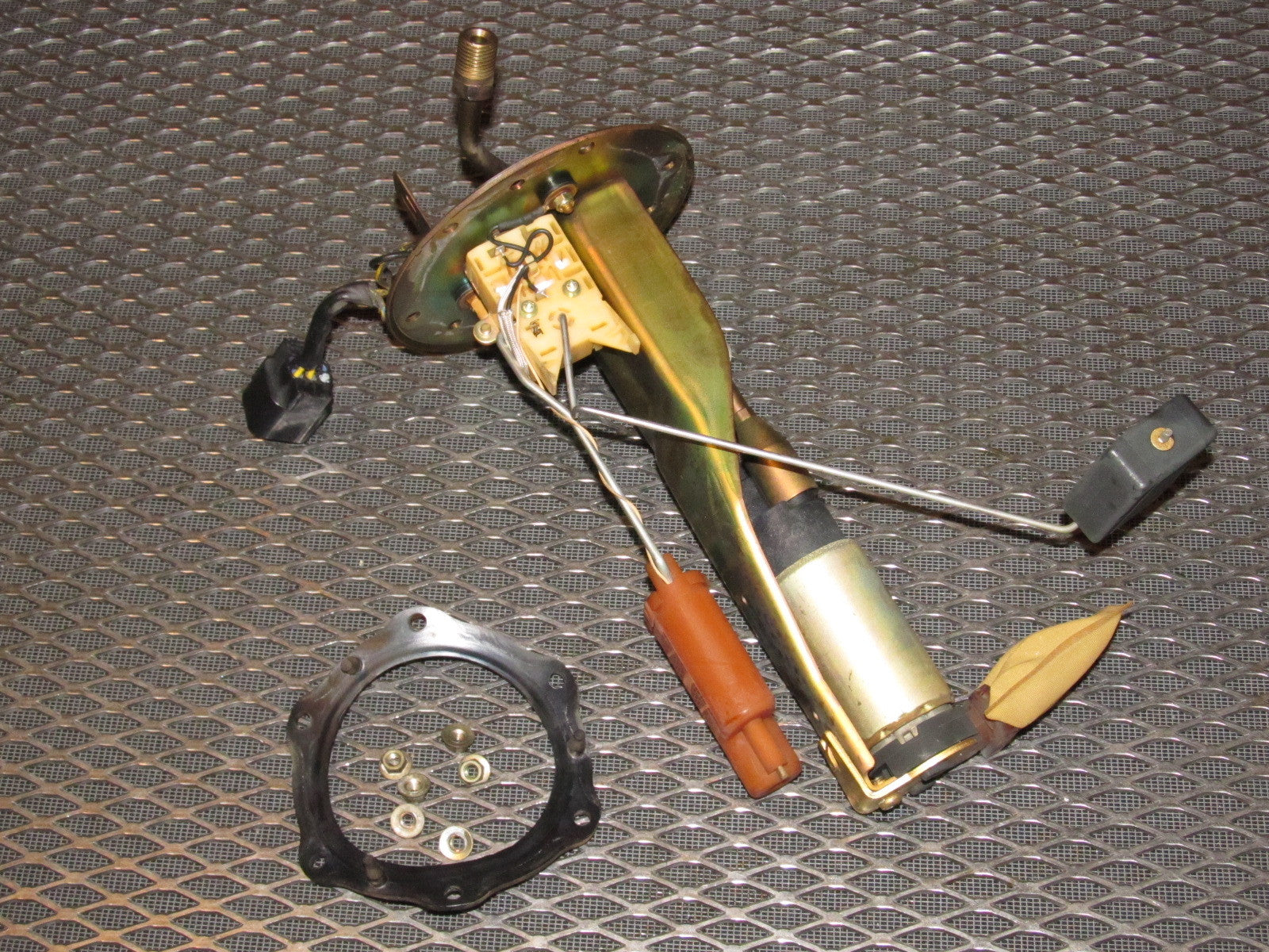 94 95 96 97 Mitsubishi 3000GT Fuel Pump & Sending Unit – Autopartone
