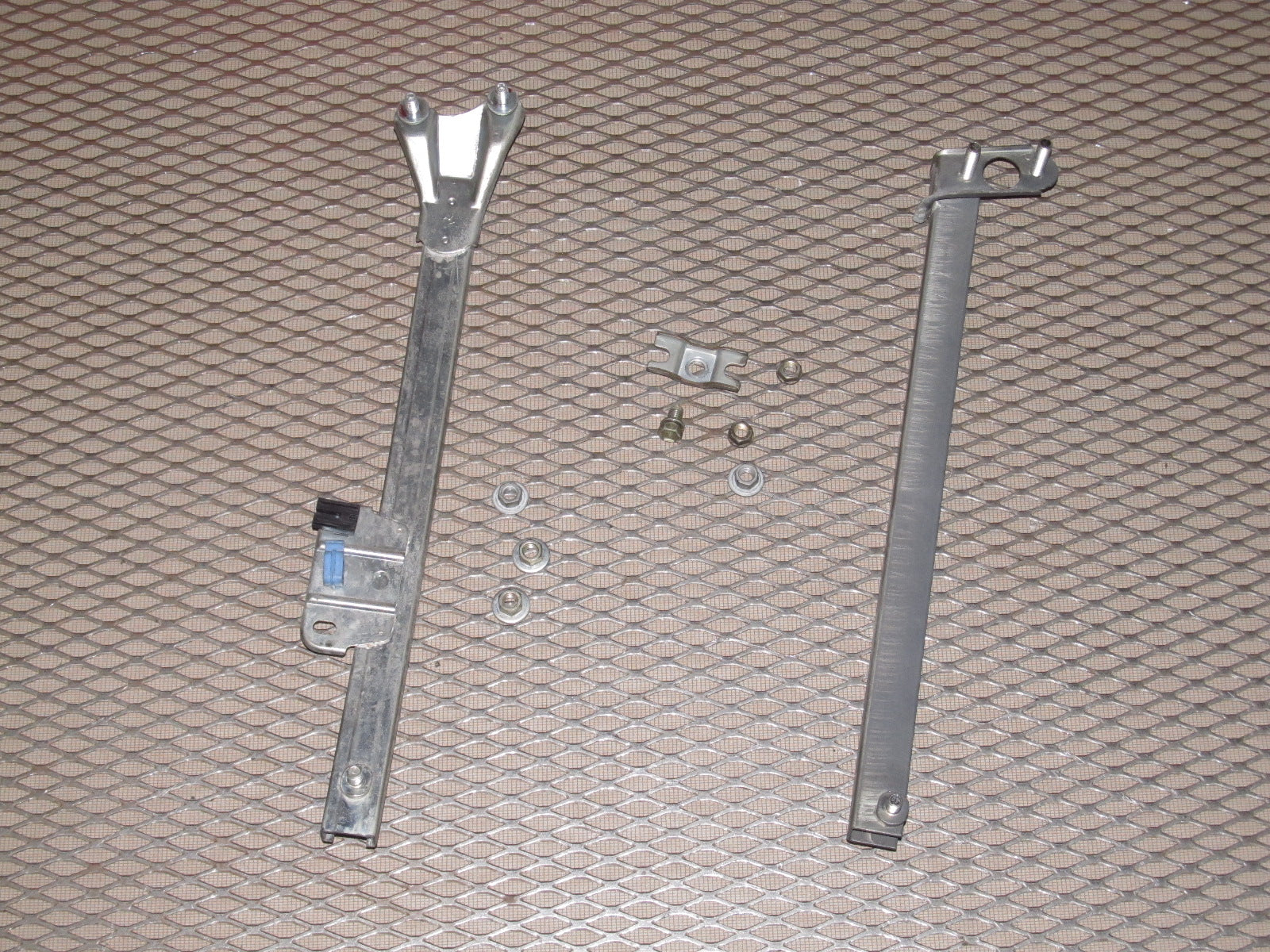 91 92 93 94 95 Toyota MR2 OEM Window Regulator Guide - Right ...