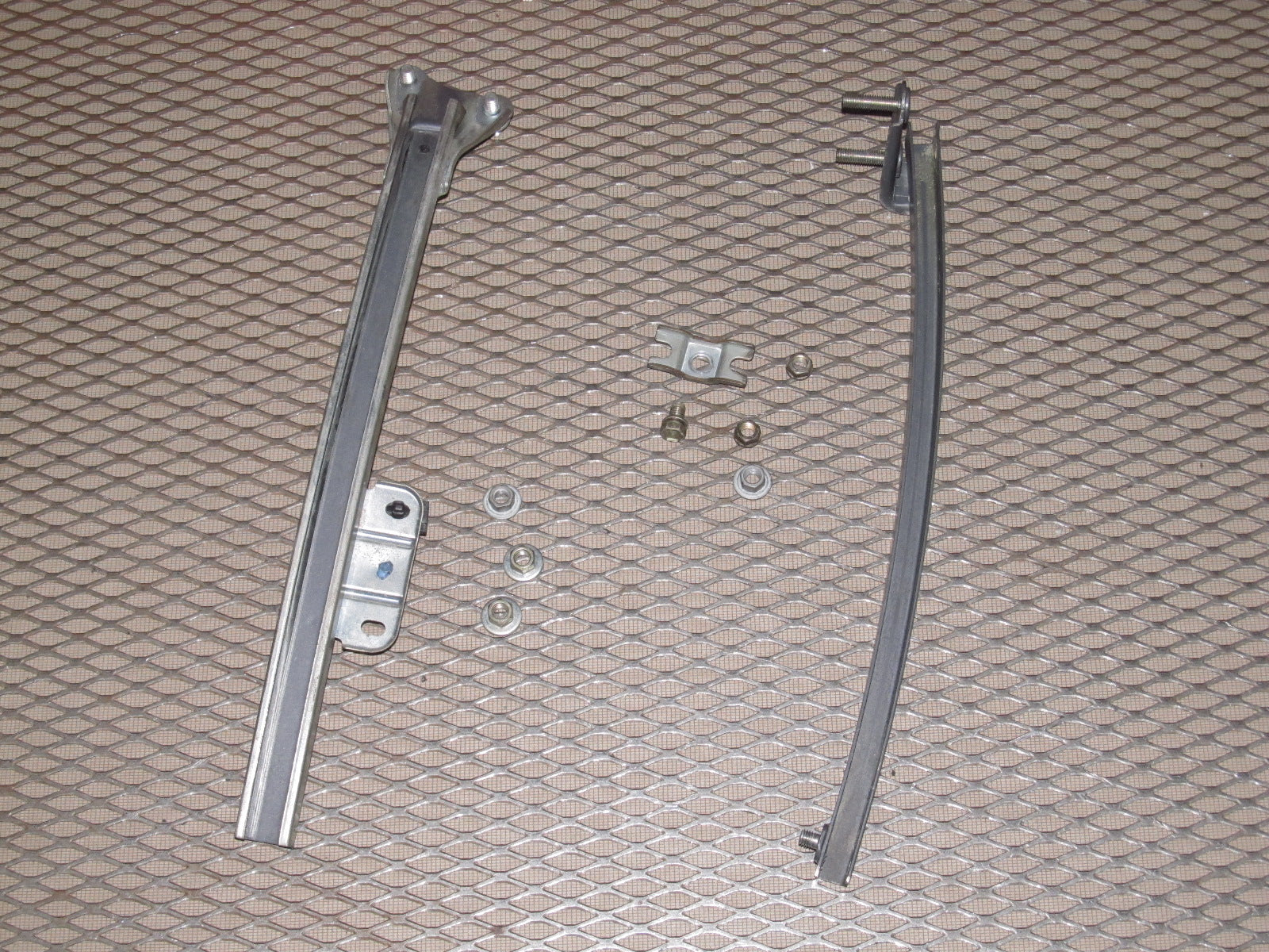 91 92 93 94 95 Toyota MR2 OEM Window Regulator Guide - Right ...