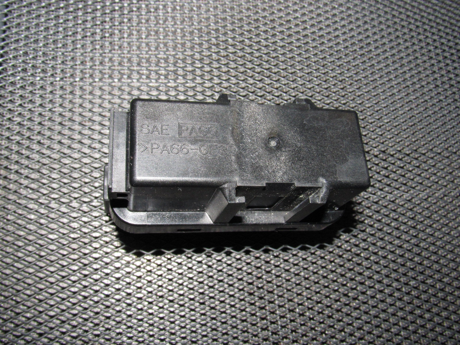 03 04 Infiniti G35 Sedan OEM ABS Relay PA66-GF30 – Autopartone