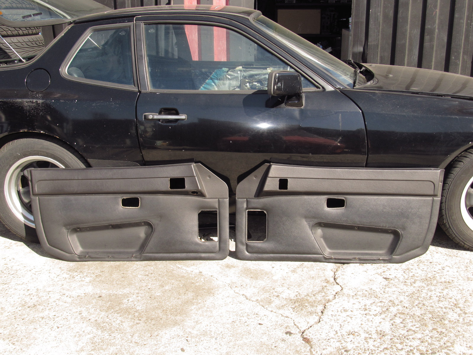 83-85 Porsche 944 OEM Door Panel - Set – Autopartone