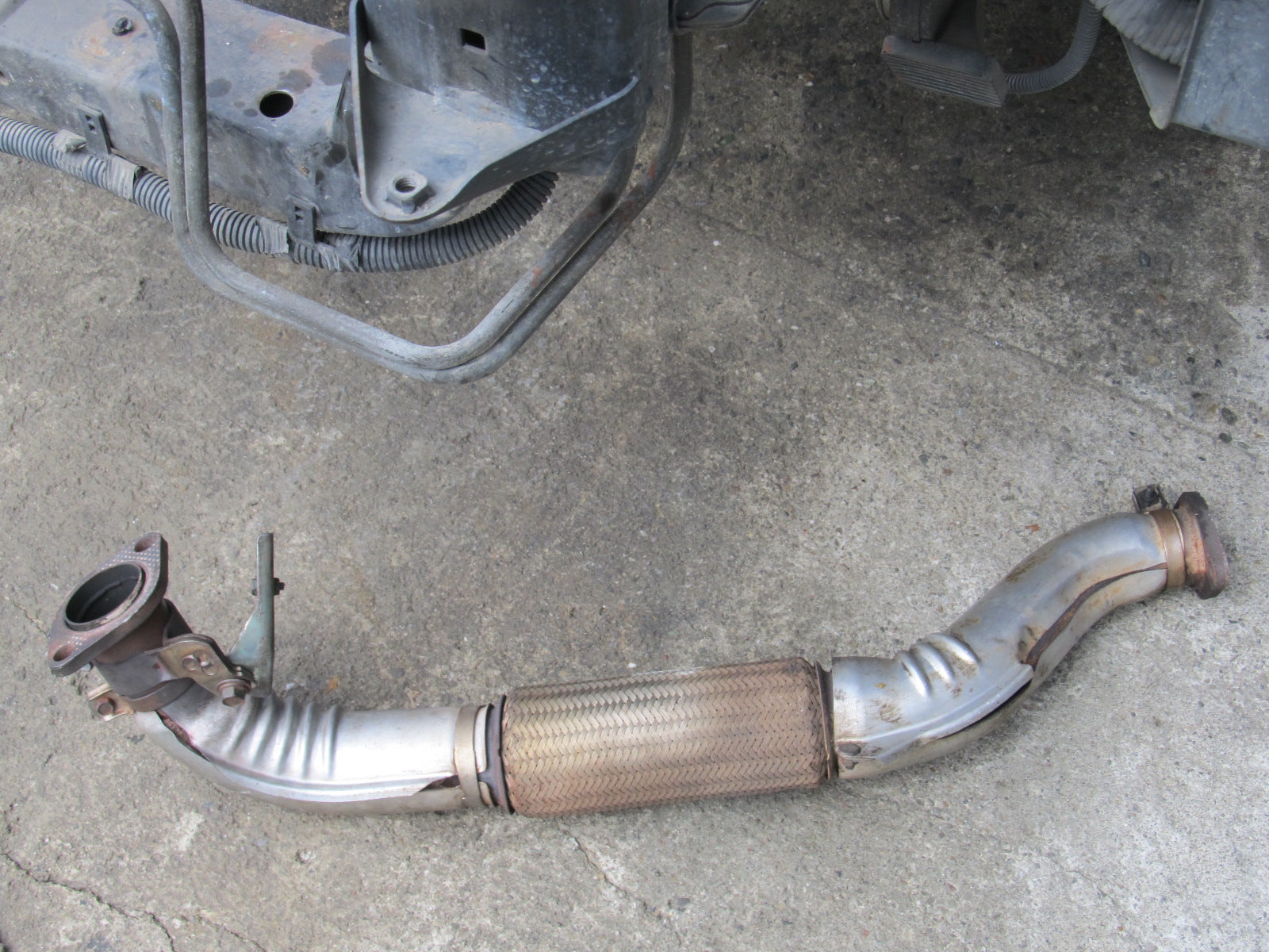 97 98 99 Mitsubishi Eclipse GST Turbo OEM Exhaust Front Pipe – Autopartone