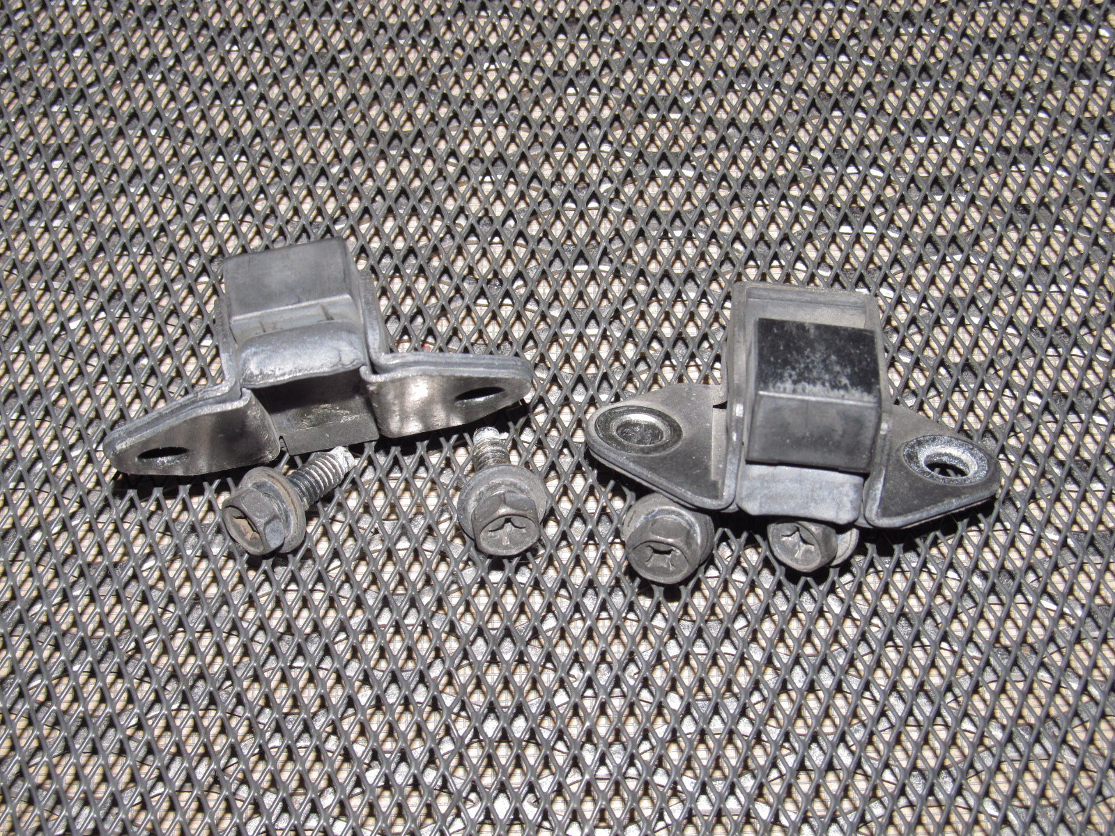 79 80 Datsun 280zx OEM Trunk Hatch Stopper – Autopartone.com