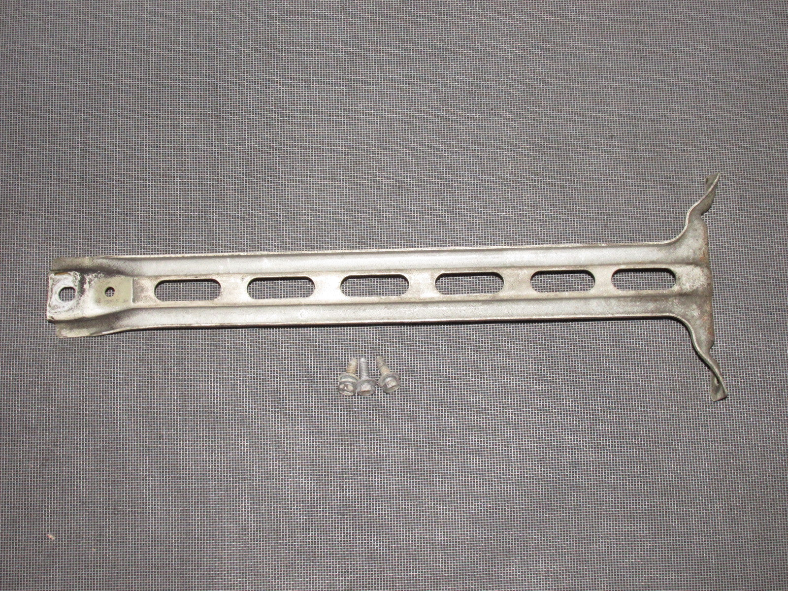 90 91 92 93 94 95 96 Nissan 300zx OEM Hood Latch Bracket – Autopartone