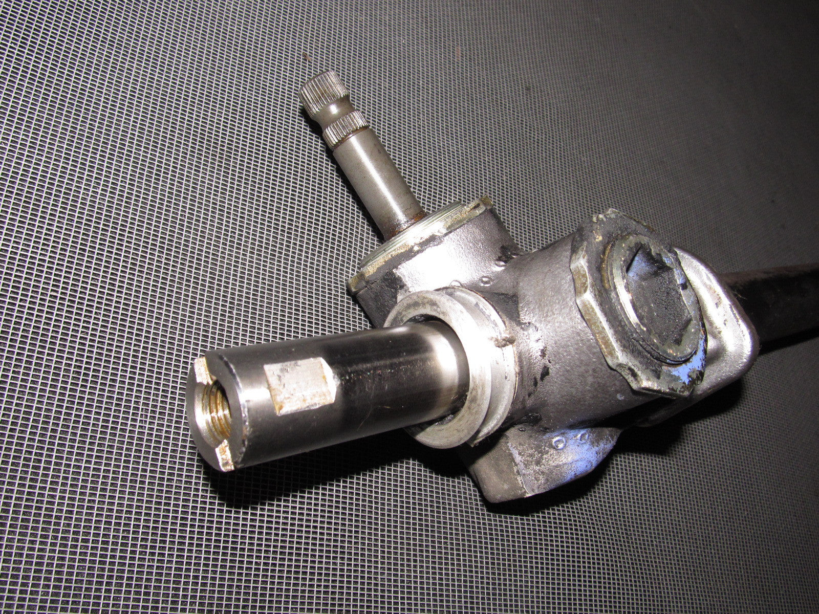 87 88 89 Toyota MR2 OEM Steering Rack – Autopartone.com