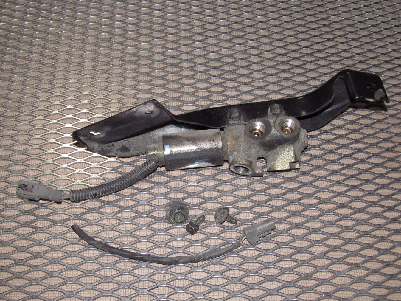 90 91 92 93 Nissan 300zx OEM Hydraulic Hicas Rear Power Steering Solen ...