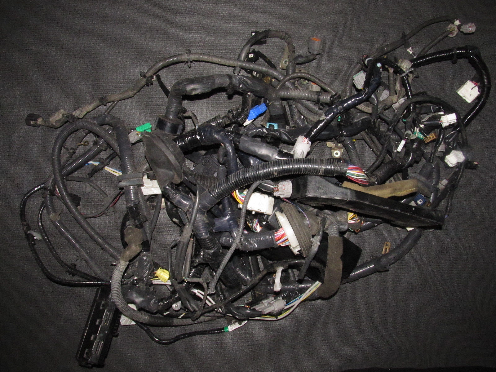 03-04 Infiniti G35 Sedan OEM Engine & A/T Transmission Wiring Harness ...