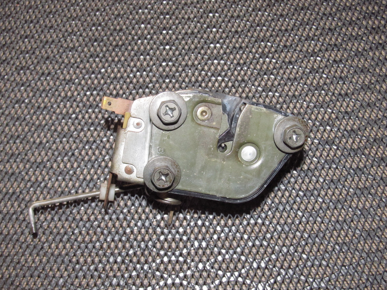 90 91 92 93 94 95 96 Nissan 300zx Hatch Trunk Latch – Autopartone