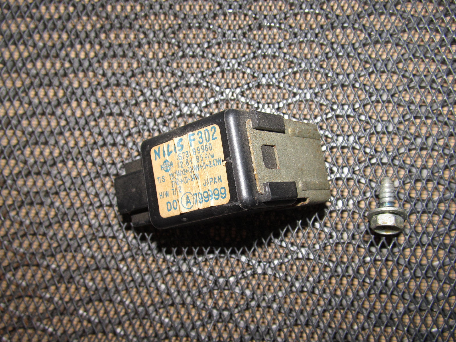 89 90 Nissan 240SX OEM Flasher Relay – Autopartone