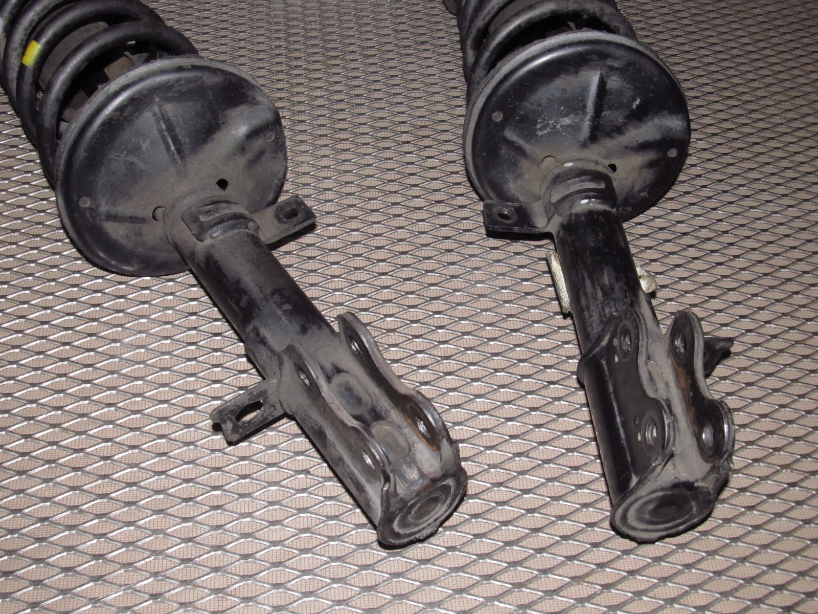 85 86 Toyota MR2 OEM Rear Shock & Spring Assembly - Set – Autopartone