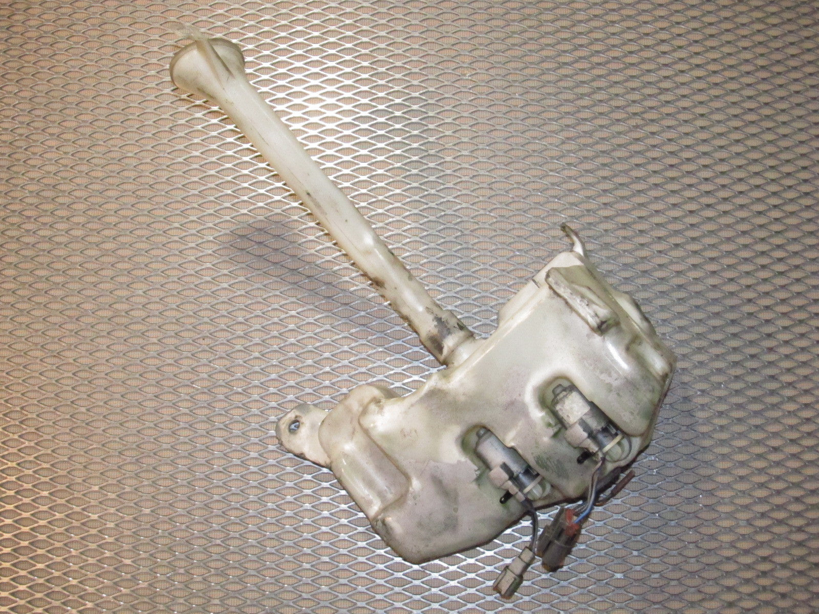 90-96 Nissan 300zx OEM Windshield Wiper Washer Tank Reservoir – Autopartone