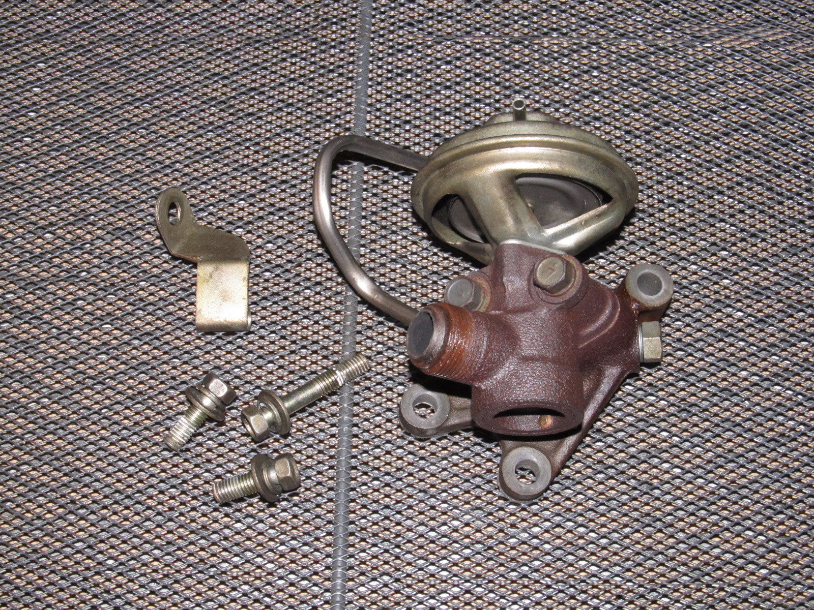 89 90 Nissan 240SX OEM EGR Valve – Autopartone