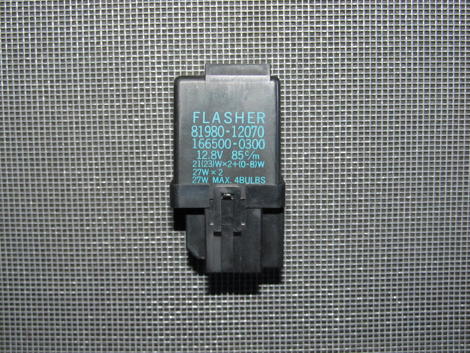 Toyota & Lexus Universal Flasher Relay 81980-12070 – Autopartone.com