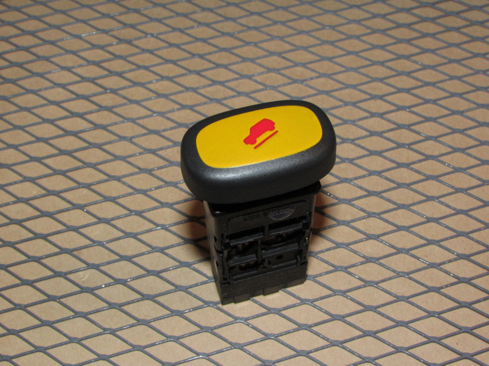 02 03 Land Rover Freelander OEM HDC Hill Descent Control Switch ...