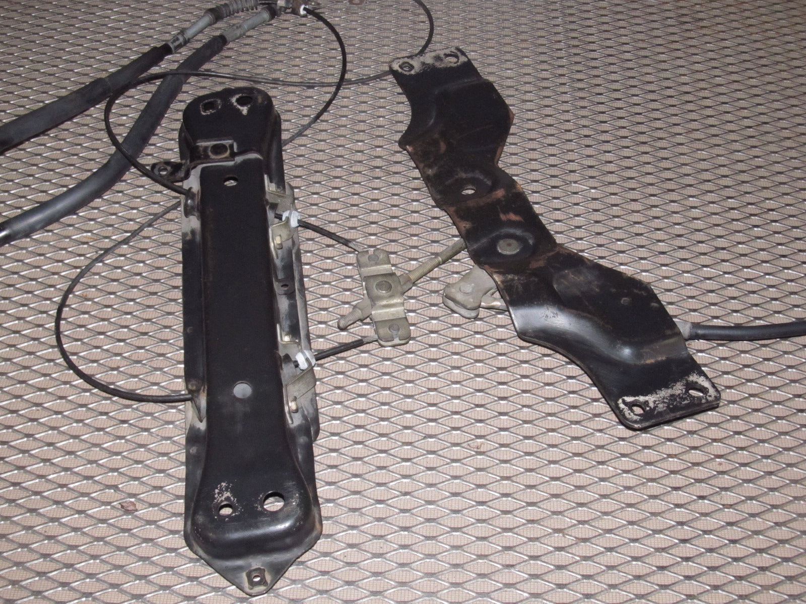 85 86 Toyota MR2 OEM Parking Brake Cable & Bracket - Set – Autopartone.com