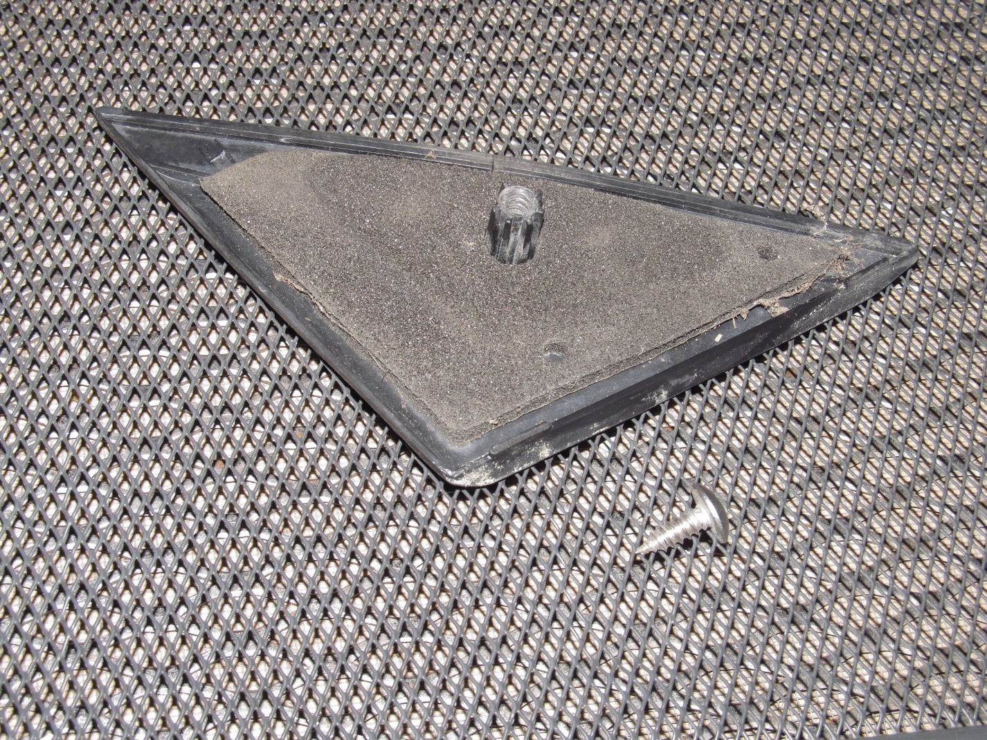 95 96 97 Mitsubishi 3000GT OEM Exterior Door Triangle Trim Cover - Fro ...