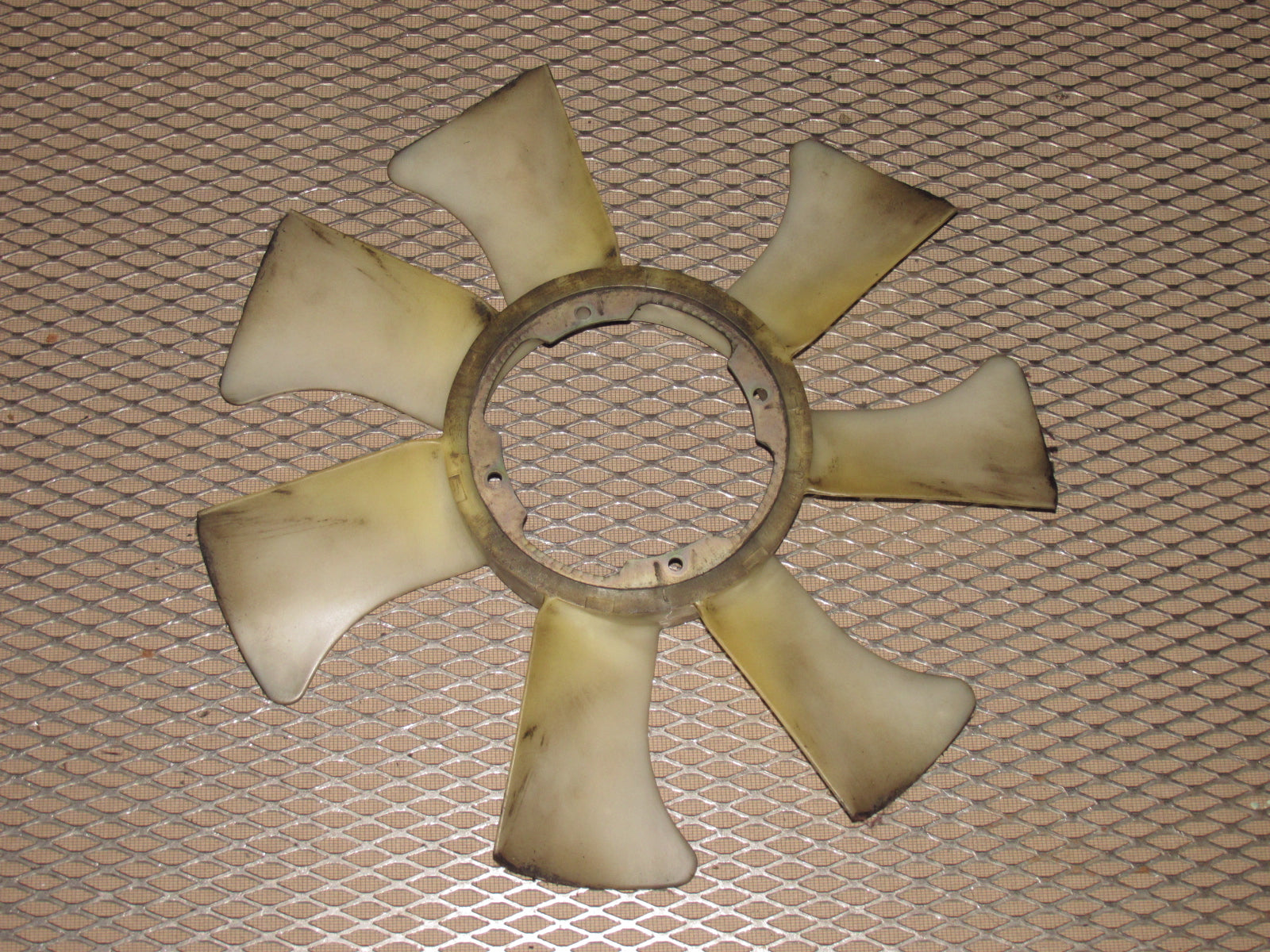 90 91 92 93 94 95 96 Nissan 300zx OEM Engine Fan Blade – Autopartone
