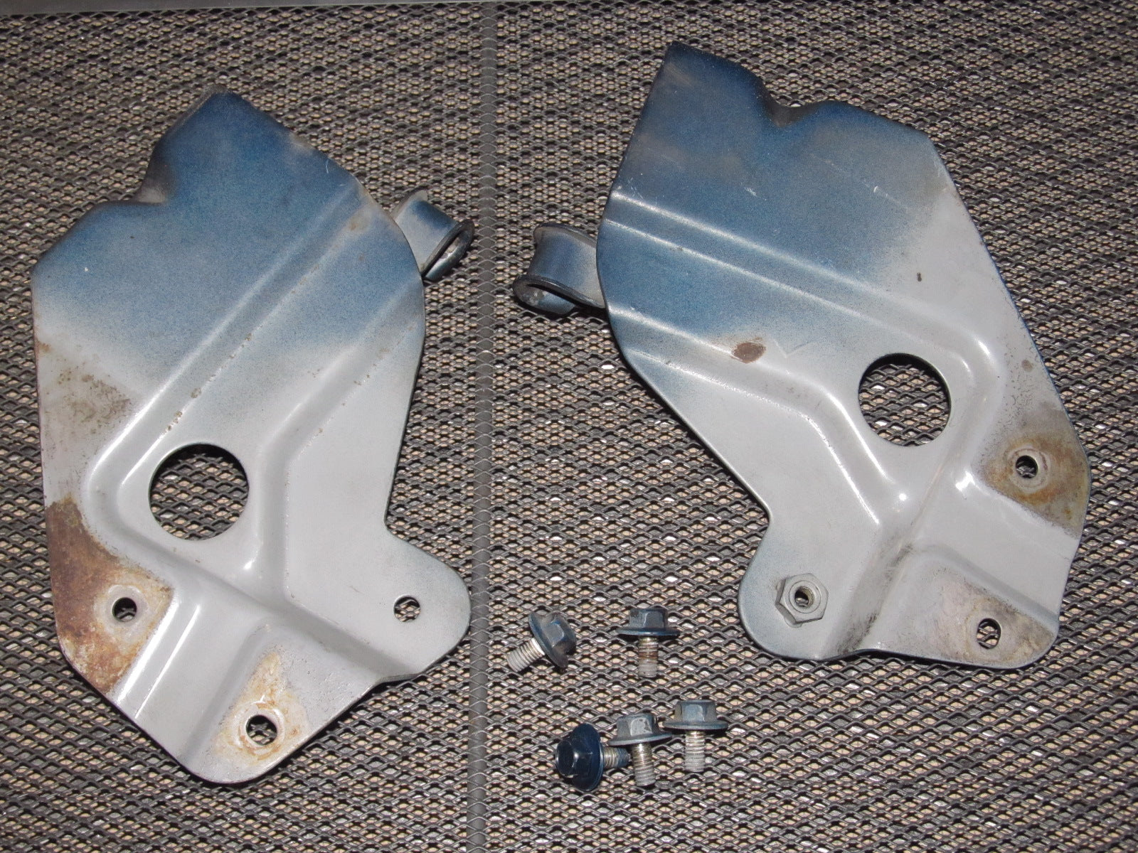 94 95 96 97 Mazda Miata OEM Lower Radiator Mounting Bracket ...