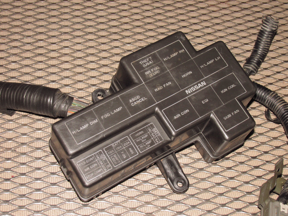 90 91 92 93 94 95 96 Nissan 300zx OEM Engine Fuse Relay Box – Autopartone
