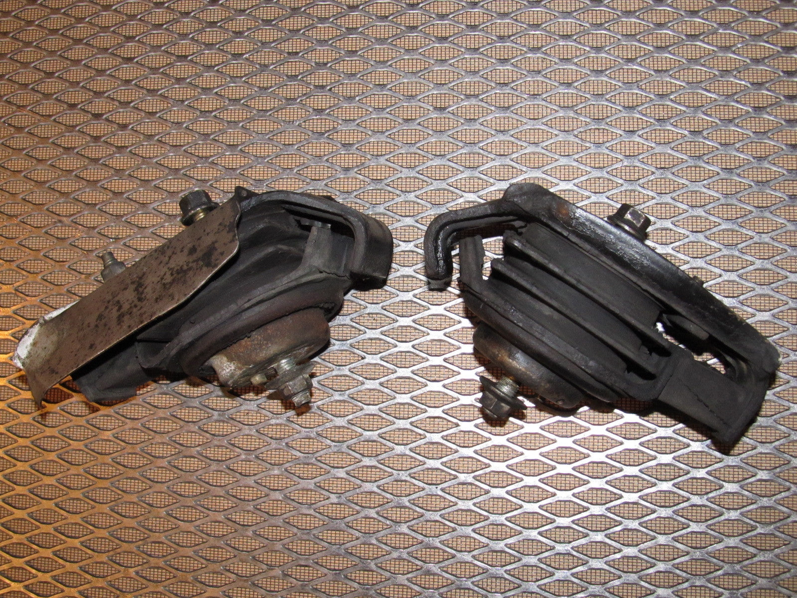 89 90 Nissan 240SX OEM Engine Motor Mount - Set – Autopartone.com