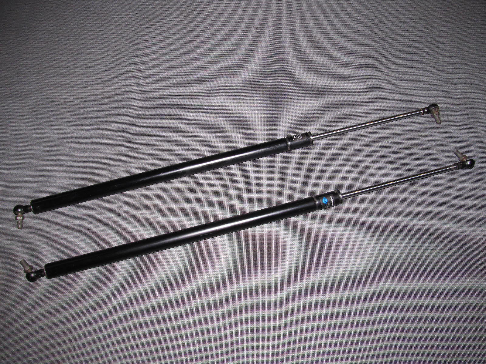 90 91 92 93 94 95 96 Nissan 300zx OEM Hatch Door Trunk Shock Strut Set ...