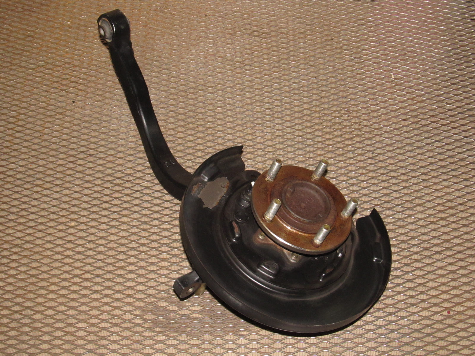 97 98 99 Mitsubishi Eclipse OEM Rear Wheel Spindle Hub & Knuckle - Rig ...