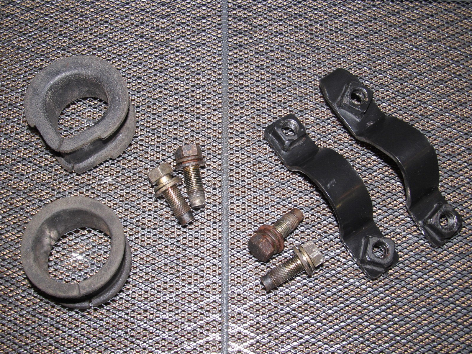 89 90 Nissan 240SX OEM Steering Rack Mounting Bracket – Autopartone