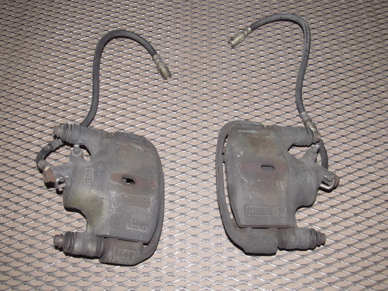 85 86 Toyota MR2 OEM Front Brake Caliper - Set – Autopartone