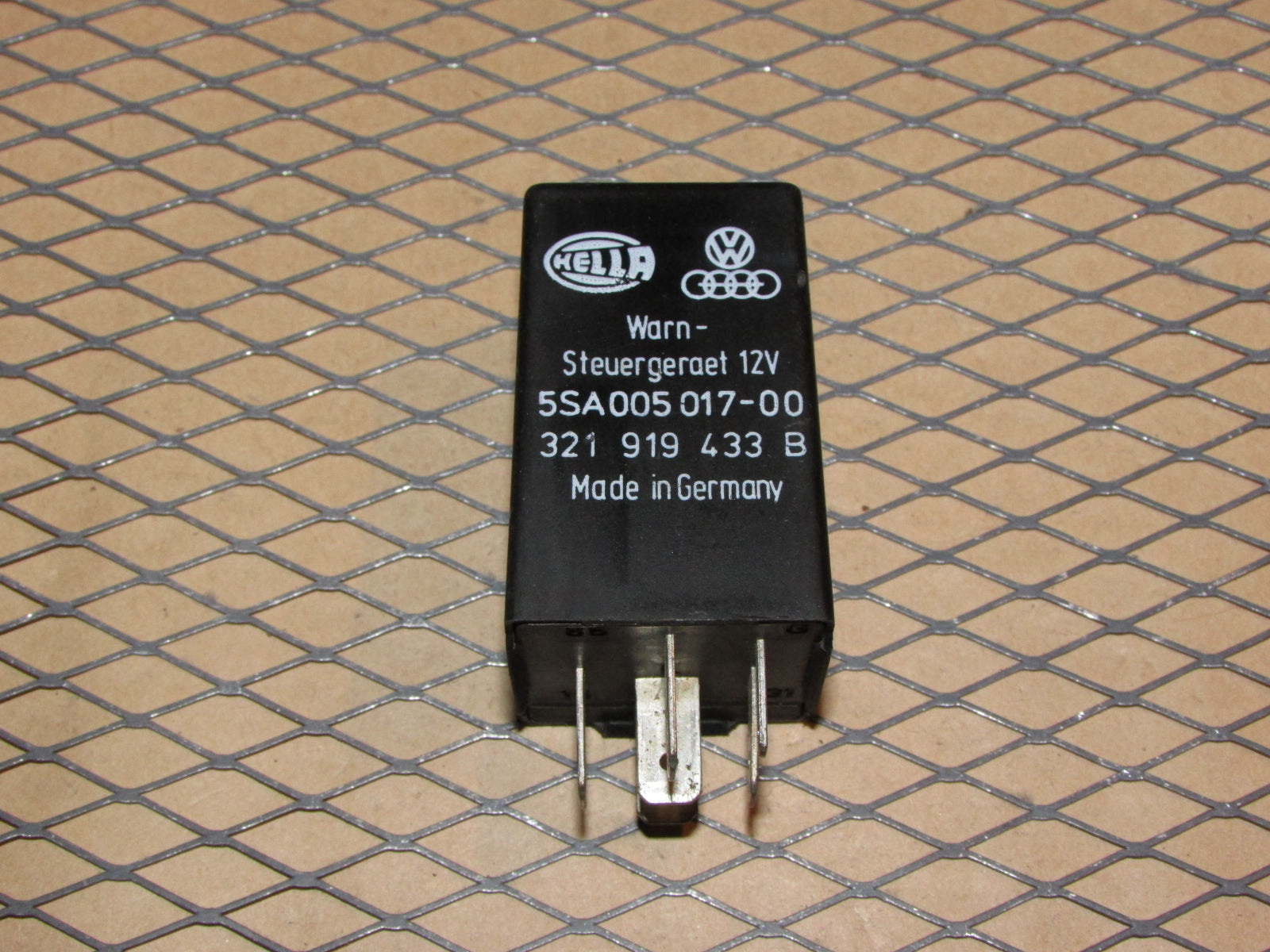 Audi & Volkswagen Warn Steuergeraet Relay 5SA 005 017-00 – Autopartone