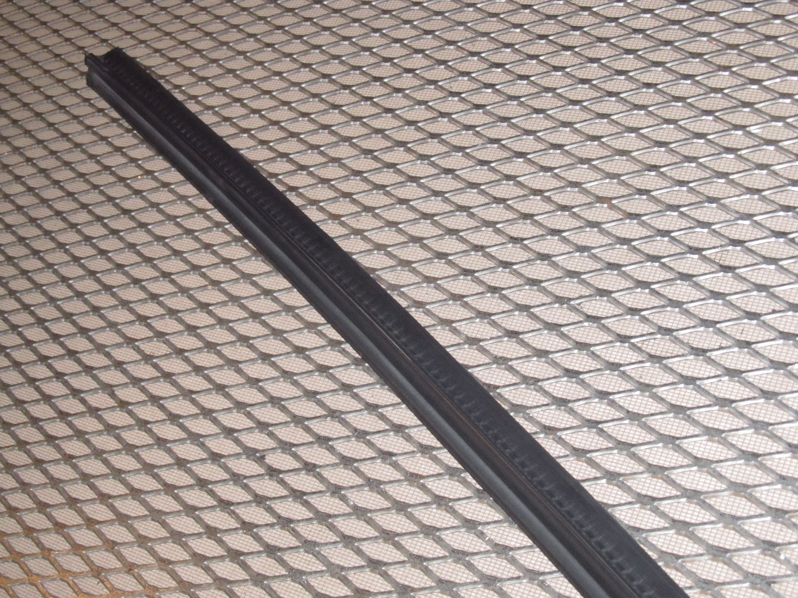 83-85 Porsche 944 OEM Exterior Window Guide Moulding - Right ...