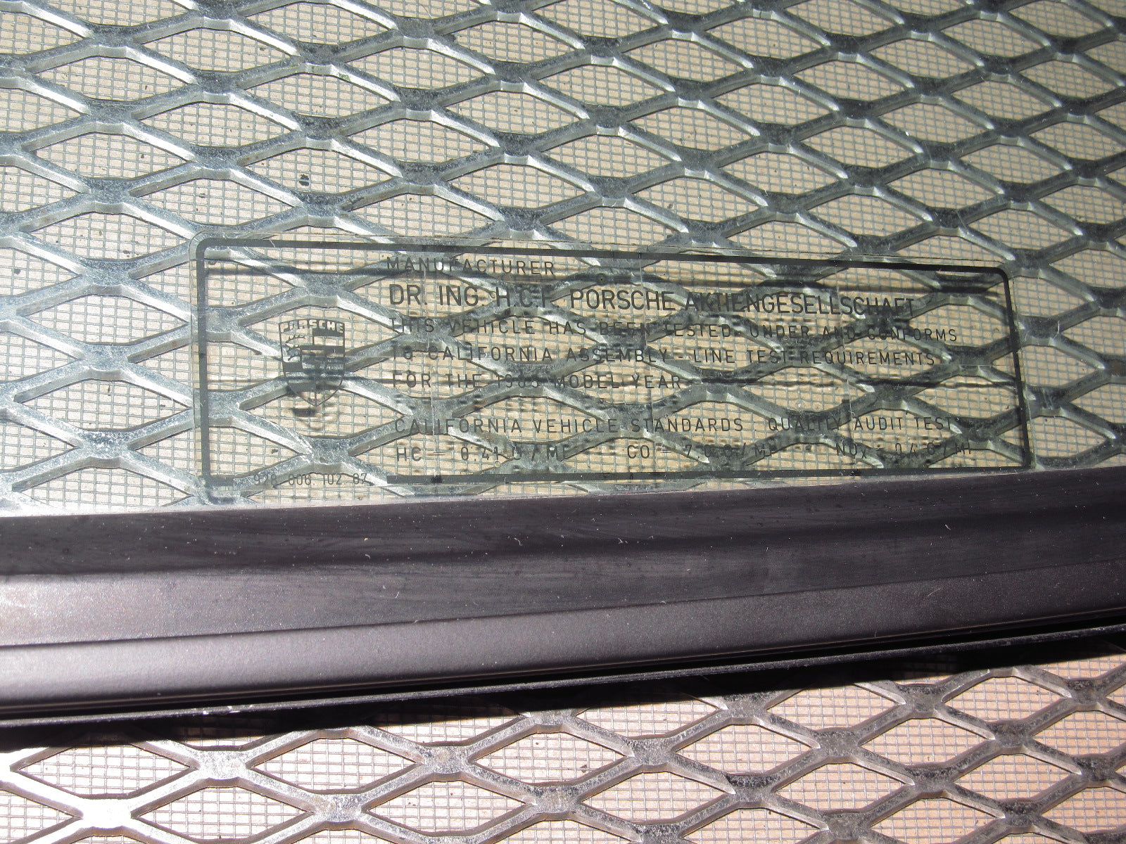 83-85 Porsche 944 OEM Rear Quarter Window - Left – Autopartone