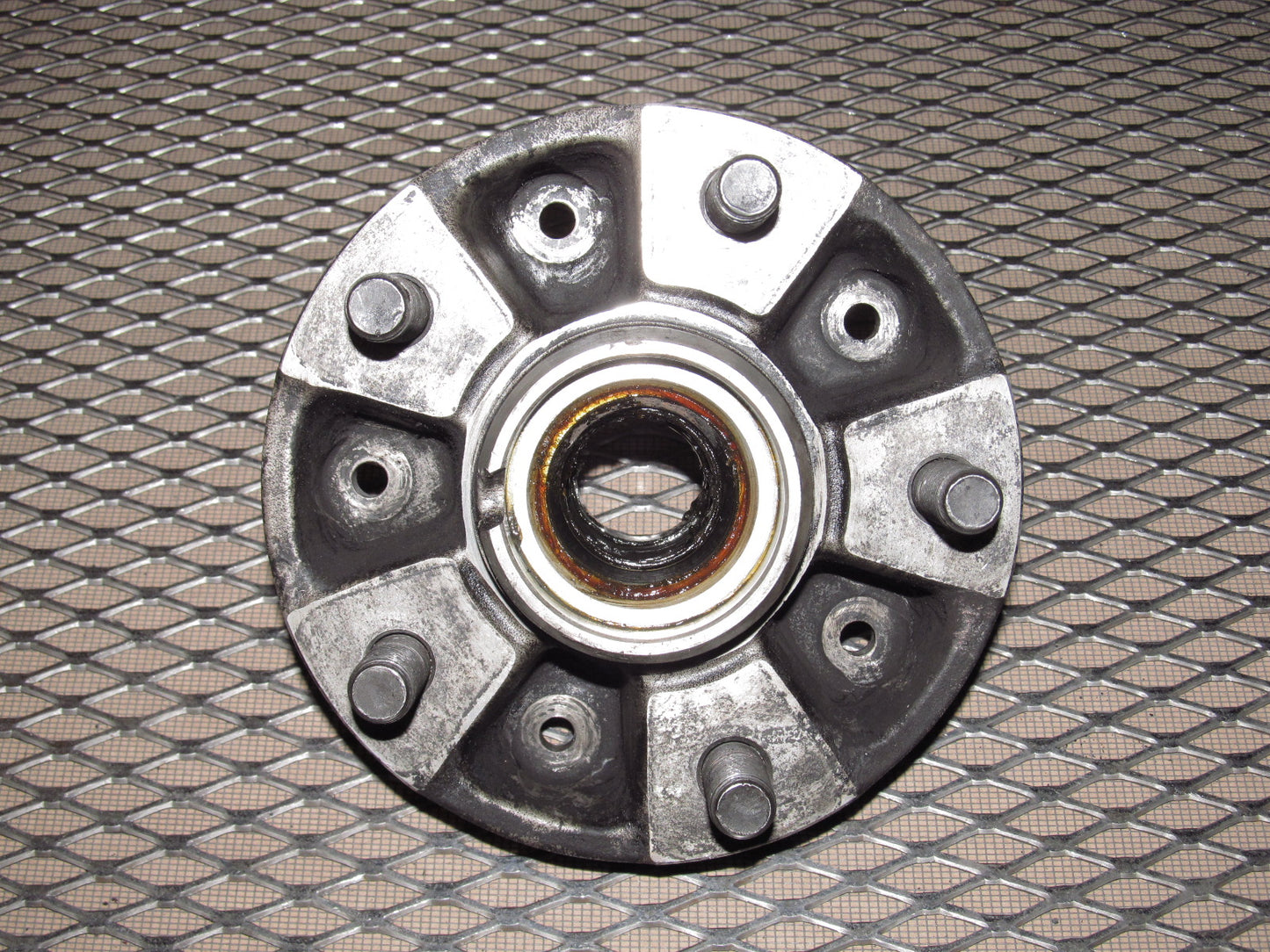 83-85 Porsche 944 OEM Front Wheel Hub – Autopartone