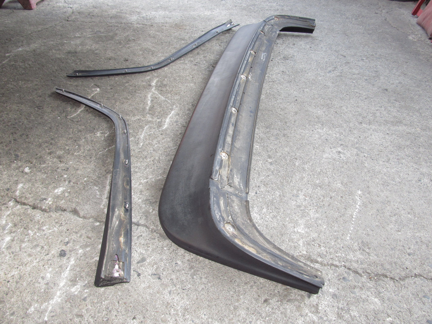 83-85 Porsche 944 OEM Spoiler – Autopartone.com