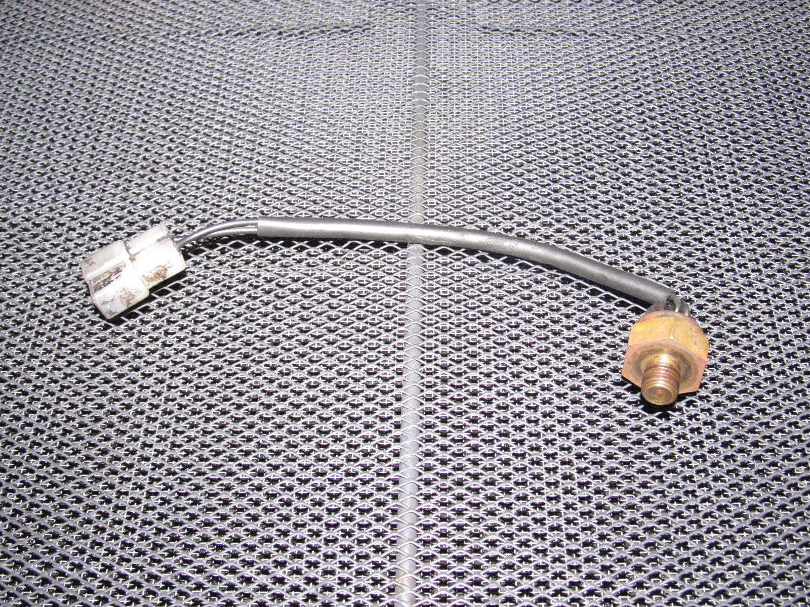 84 85 Mazda RX7 OEM Radiator Temperature Sensor – Autopartone