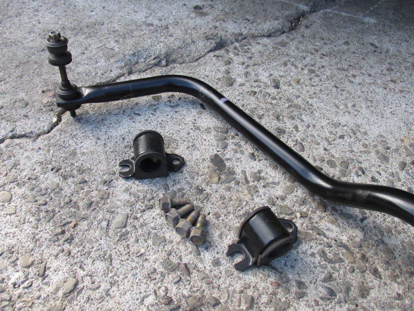 90 91 92 93 94 95 96 Nissan 300zx OEM Rear Stabilizer Bar – Autopartone.com