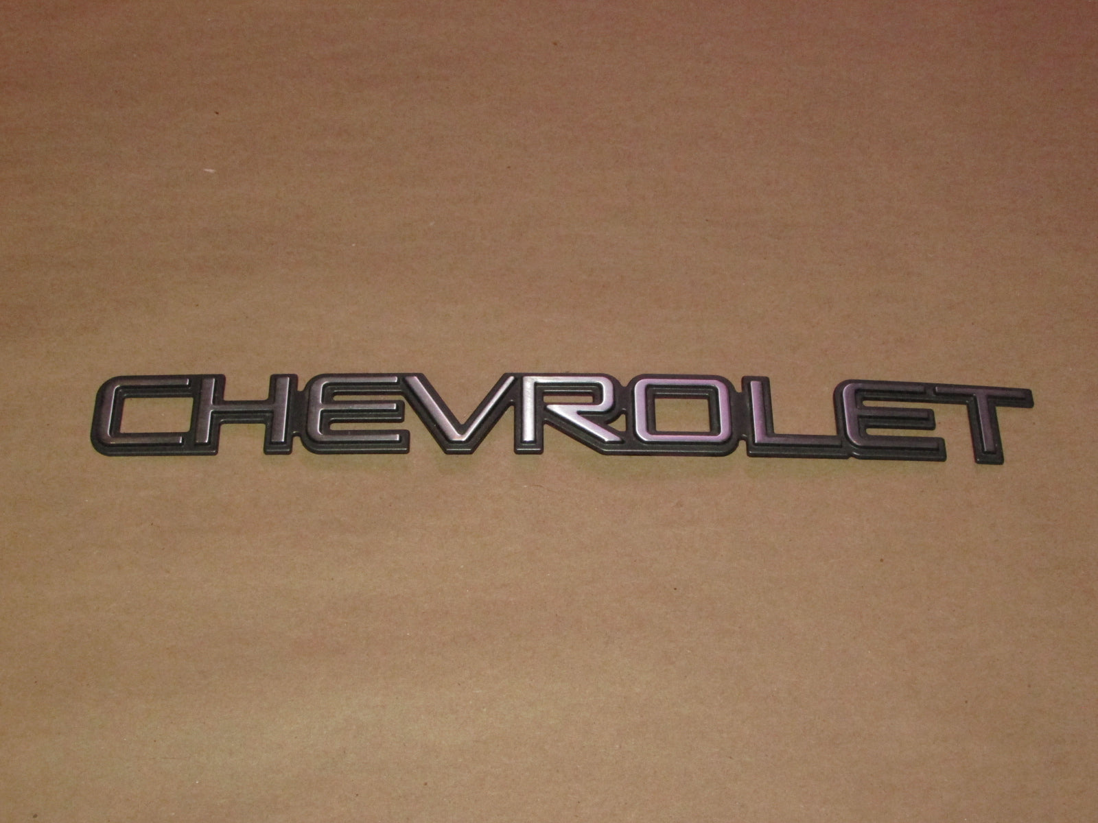 02 03 04 05 Chevrolet TrailBlazer OEM Rear Door Tailgate Chevrolet Emb ...