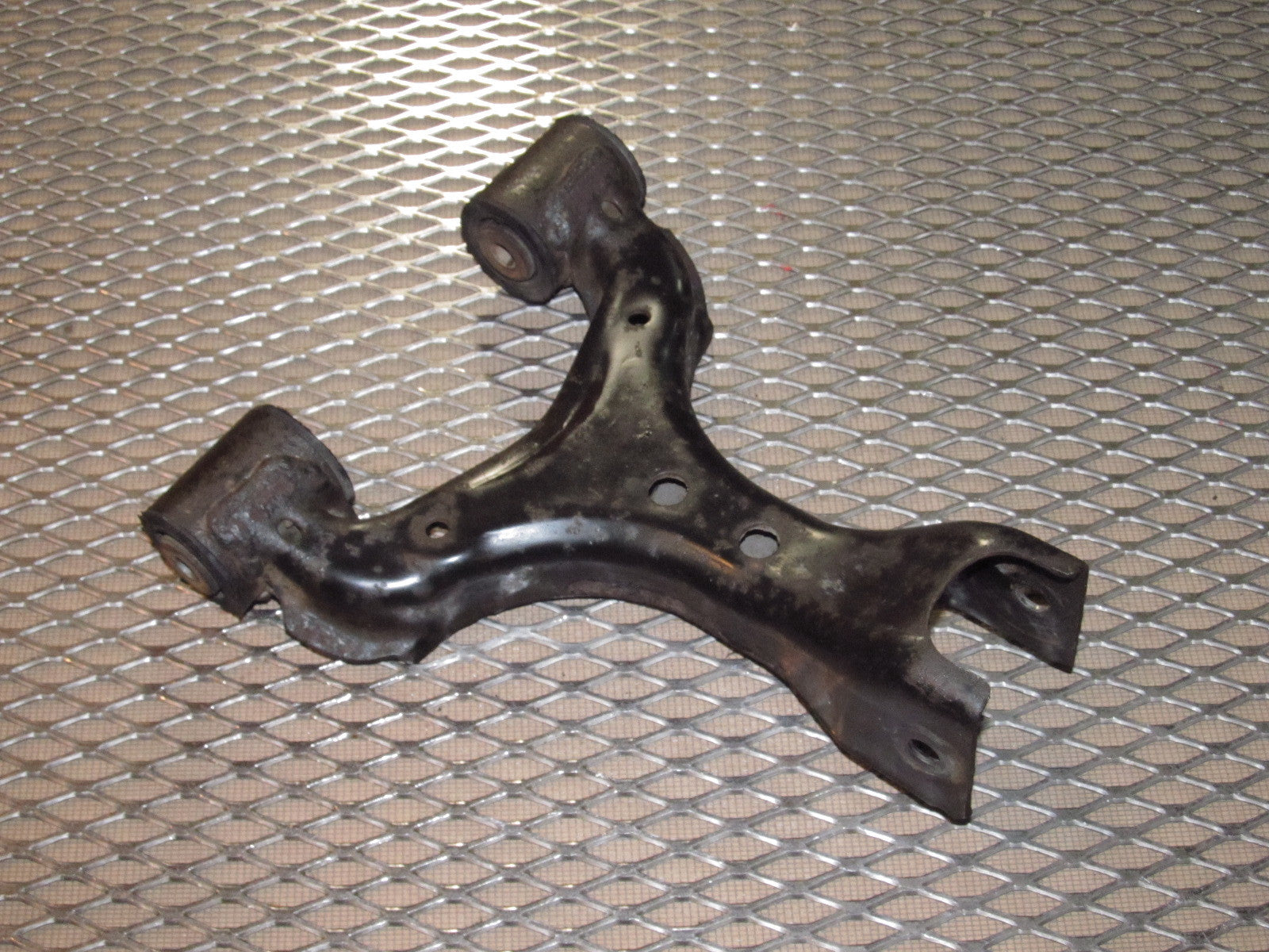 90 91 92 93 Mazda Miata OEM Rear Upper Control Arm - Right – Autopartone