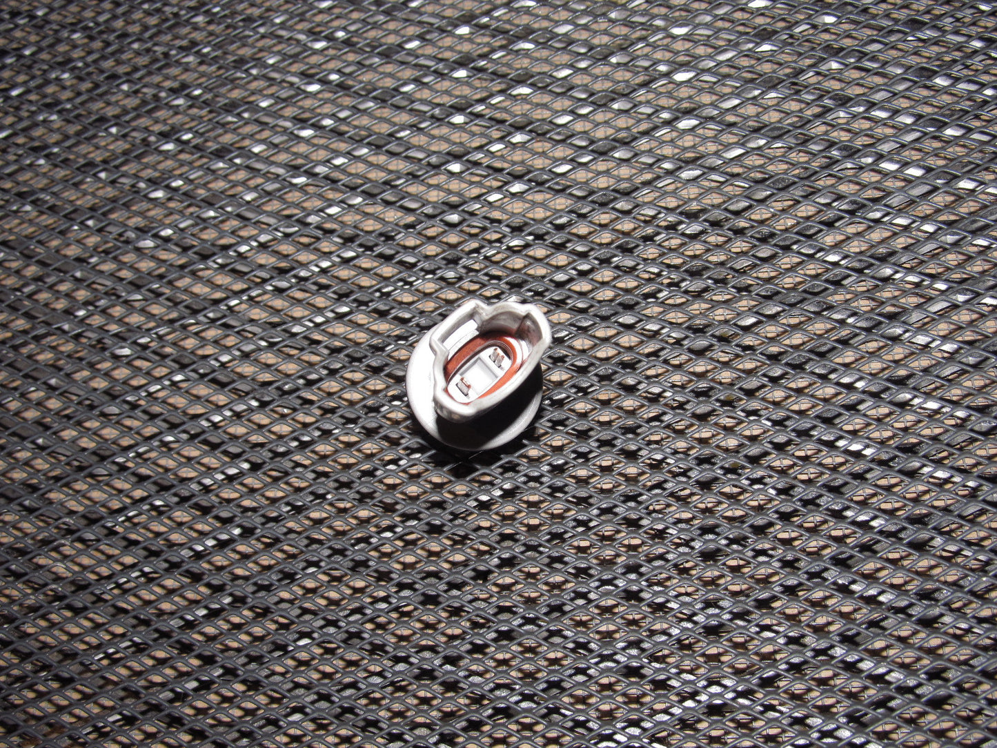 90 91 92 93 Mazda Miata OEM Third Brake Light Bulb Socket – Autopartone.com